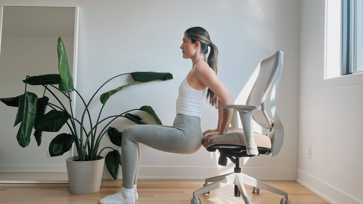 Work Routine With Movement | 12 Desk Exercises & more – Ergonofis